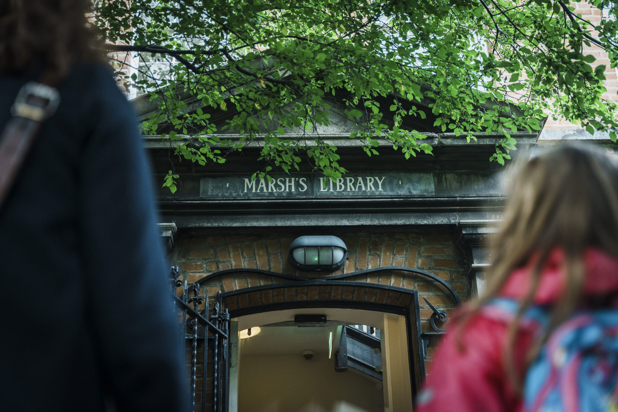 Online leaflet to guide yourself through Marsh's Library in Dutch